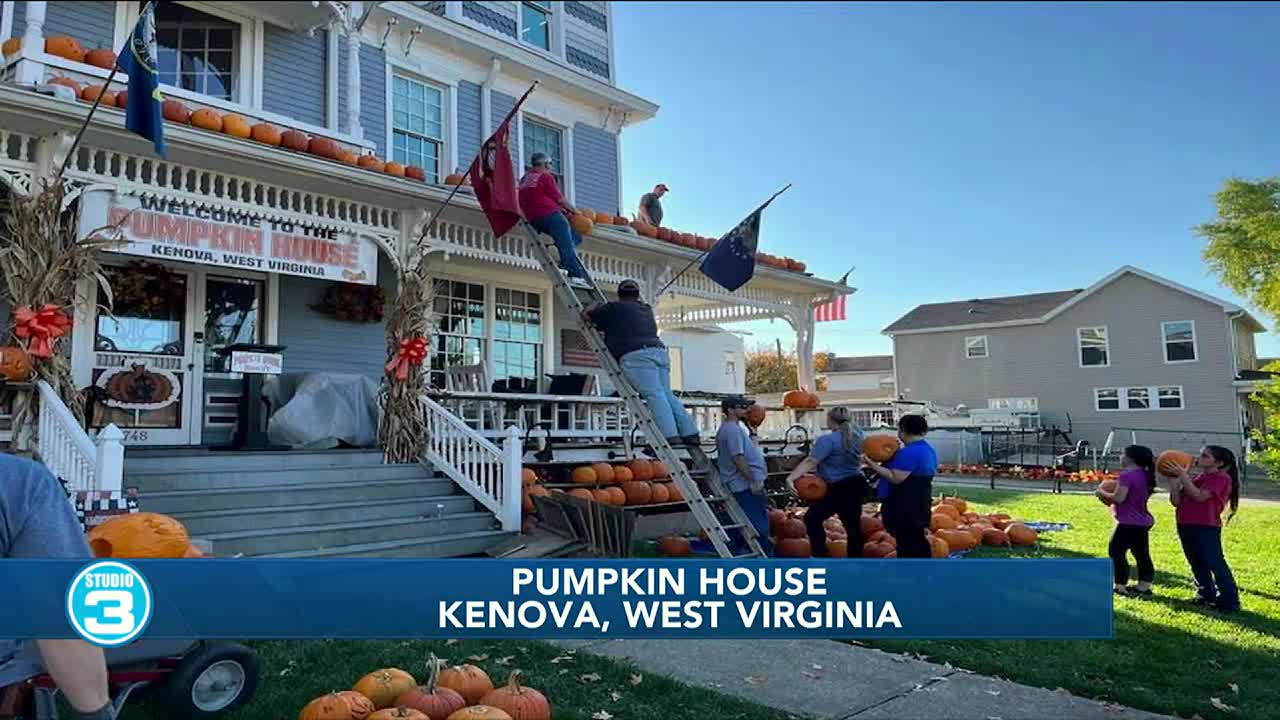 Kenova Pumpkin House 2022